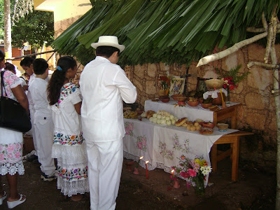 Corresponsales Indígenas: El Hanal Pixán en Yucatan